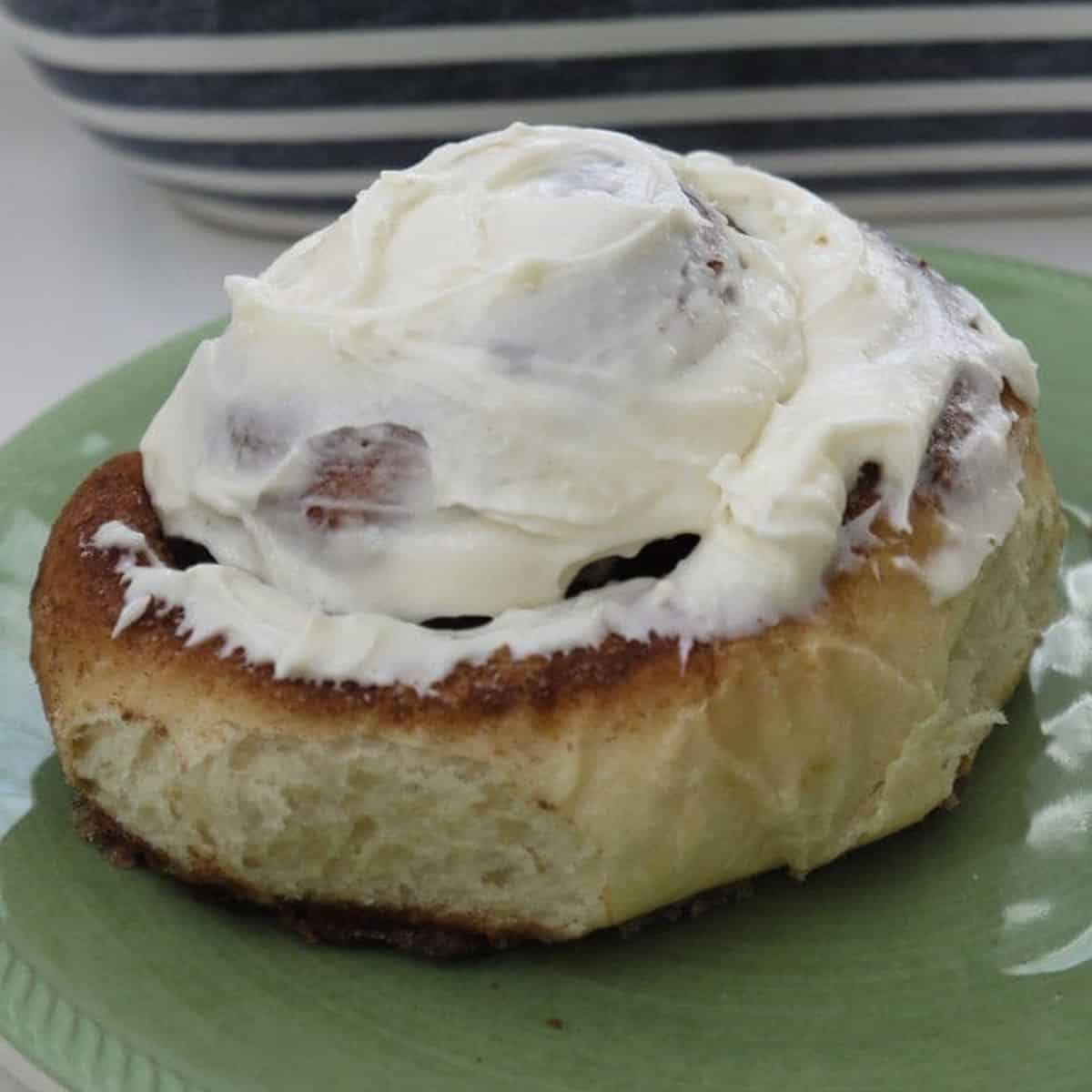 Colossal Cinnamon Rolls - Stress Baking