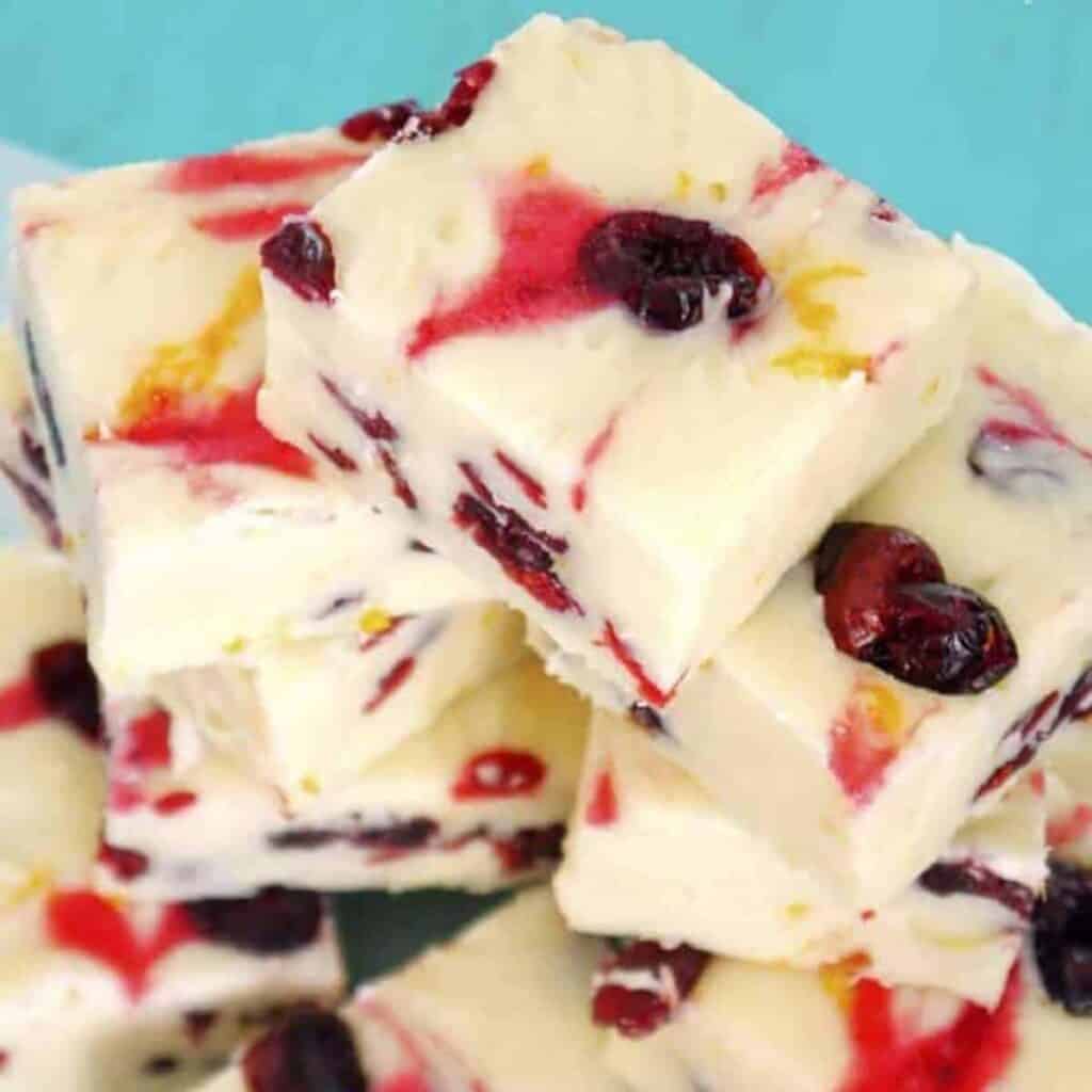 Cranberry Bliss Fudge - Stress Baking