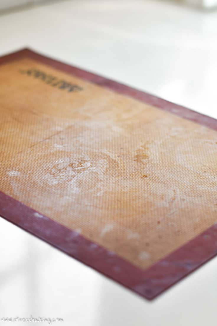 How to Clean Your Silicone Mats | Stress Baking