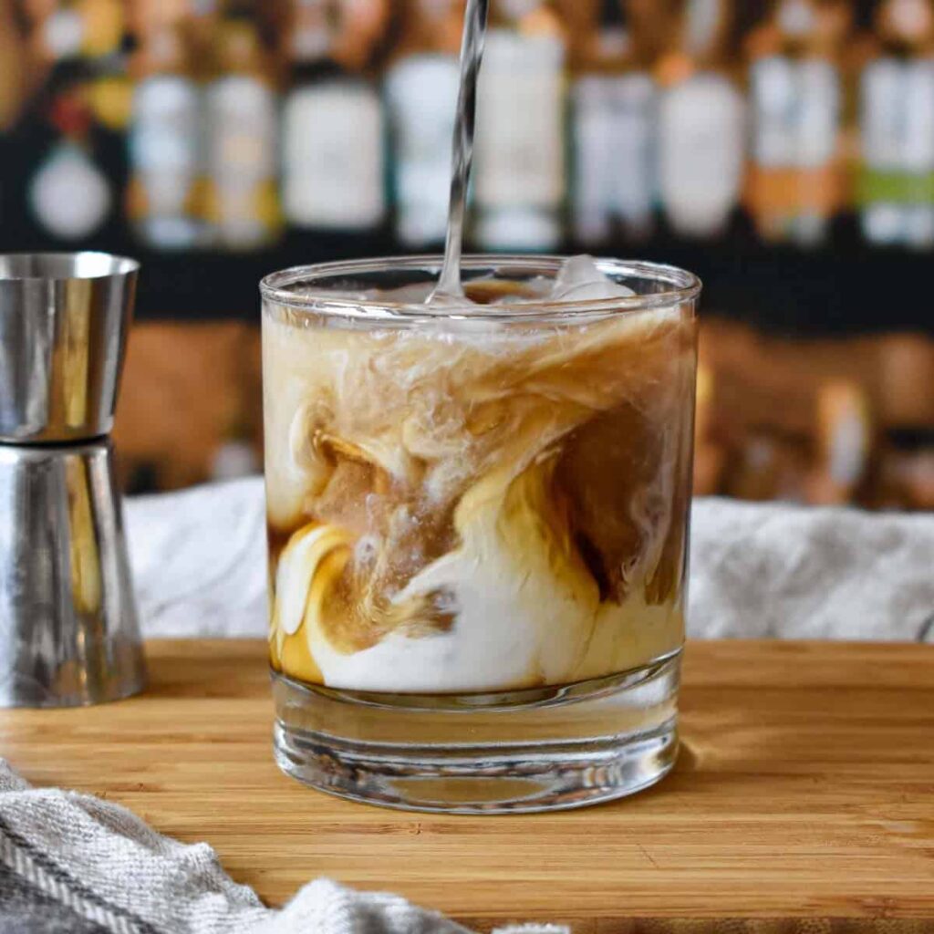 Classic White Russian Cocktail Recipe - Stress Baking