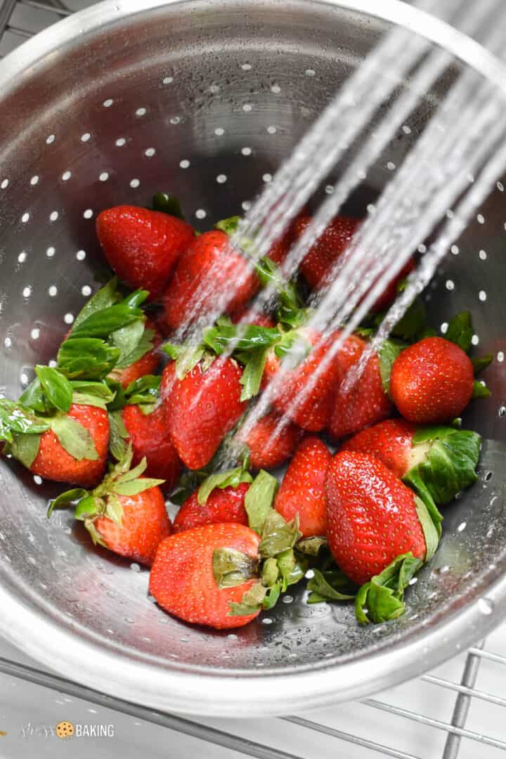 Easy Chocolate Covered Strawberries | Stress Baking